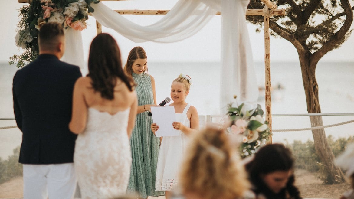 8 FUN IDEAS FOR INCORPORATING KIDS INTO YOUR WEDDING DAY